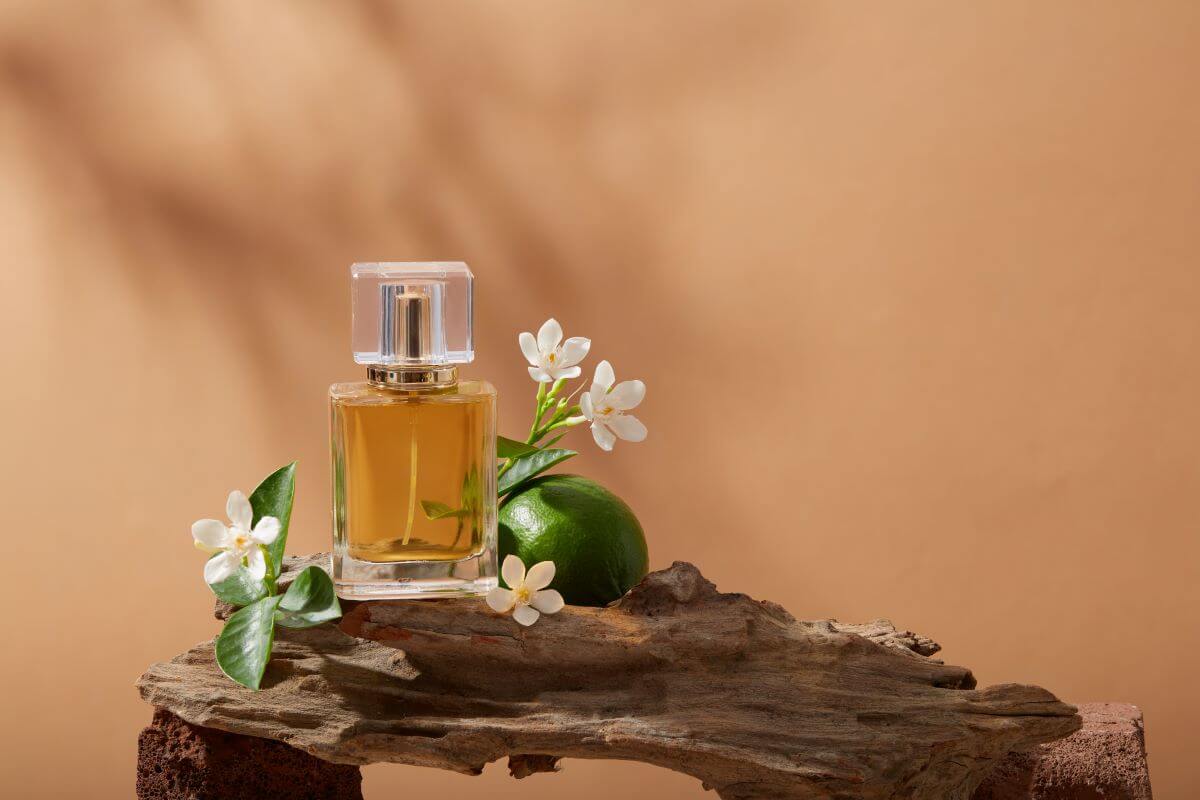 The Immortal Charm Of Designer Glass For Fragrances Collections | The ...